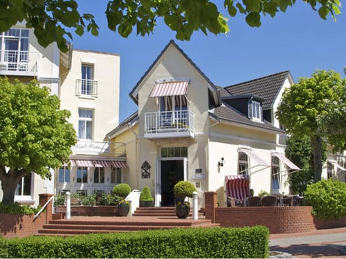 Hotel Hüttmann - Insel Amrum/Nordsee | Jetzt -53% günstiger | touriDat.com